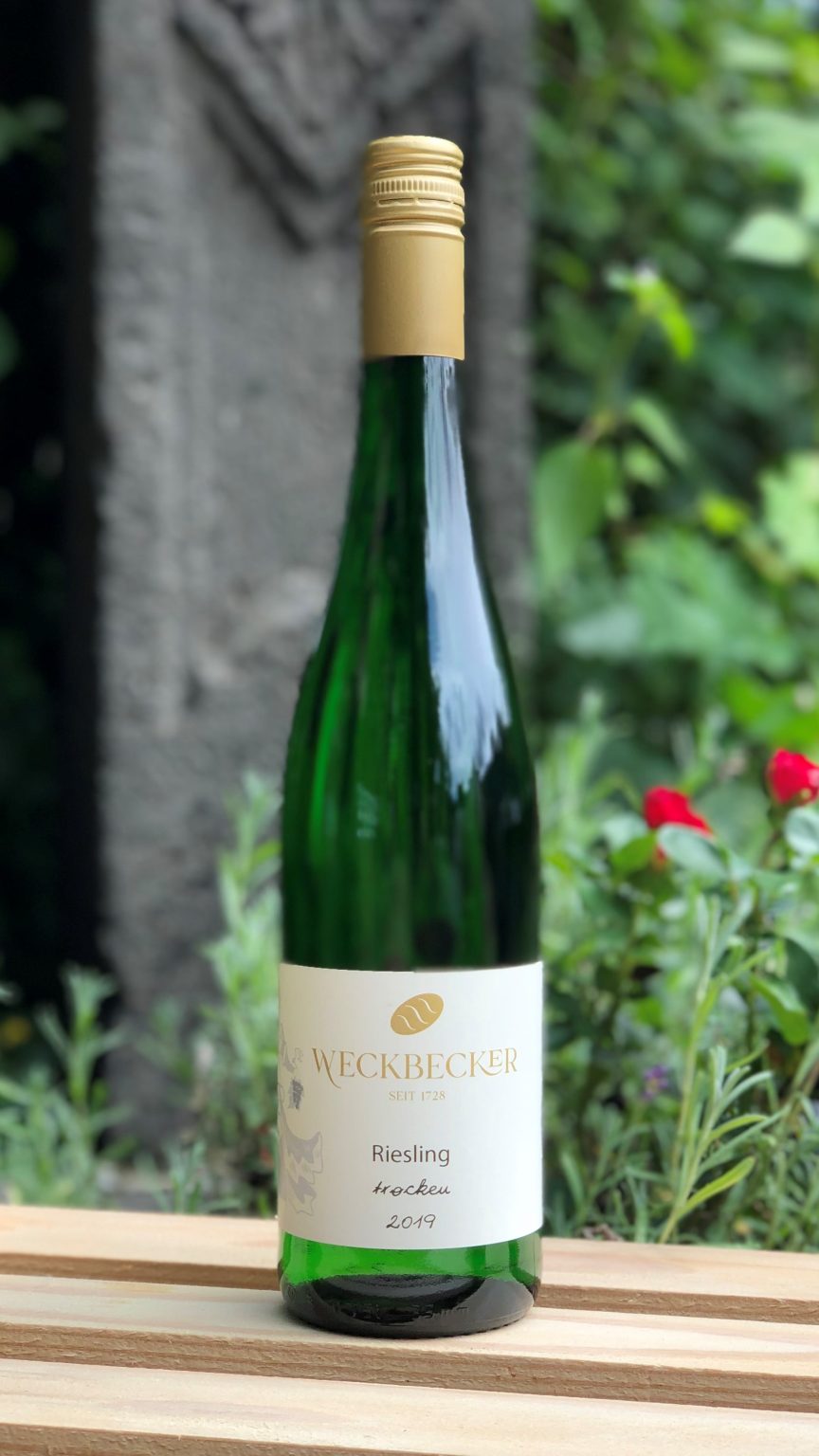 2021-riesling-trocken-weingut-weckbecker